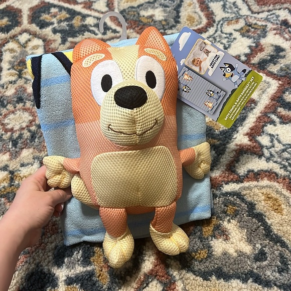 Bluey | Toys | New Bluey Bath Beach Towel And Bingo Bath Buddies Set ...